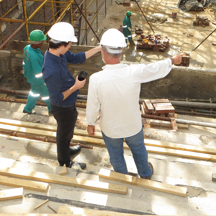 Managing field workers in your construction business